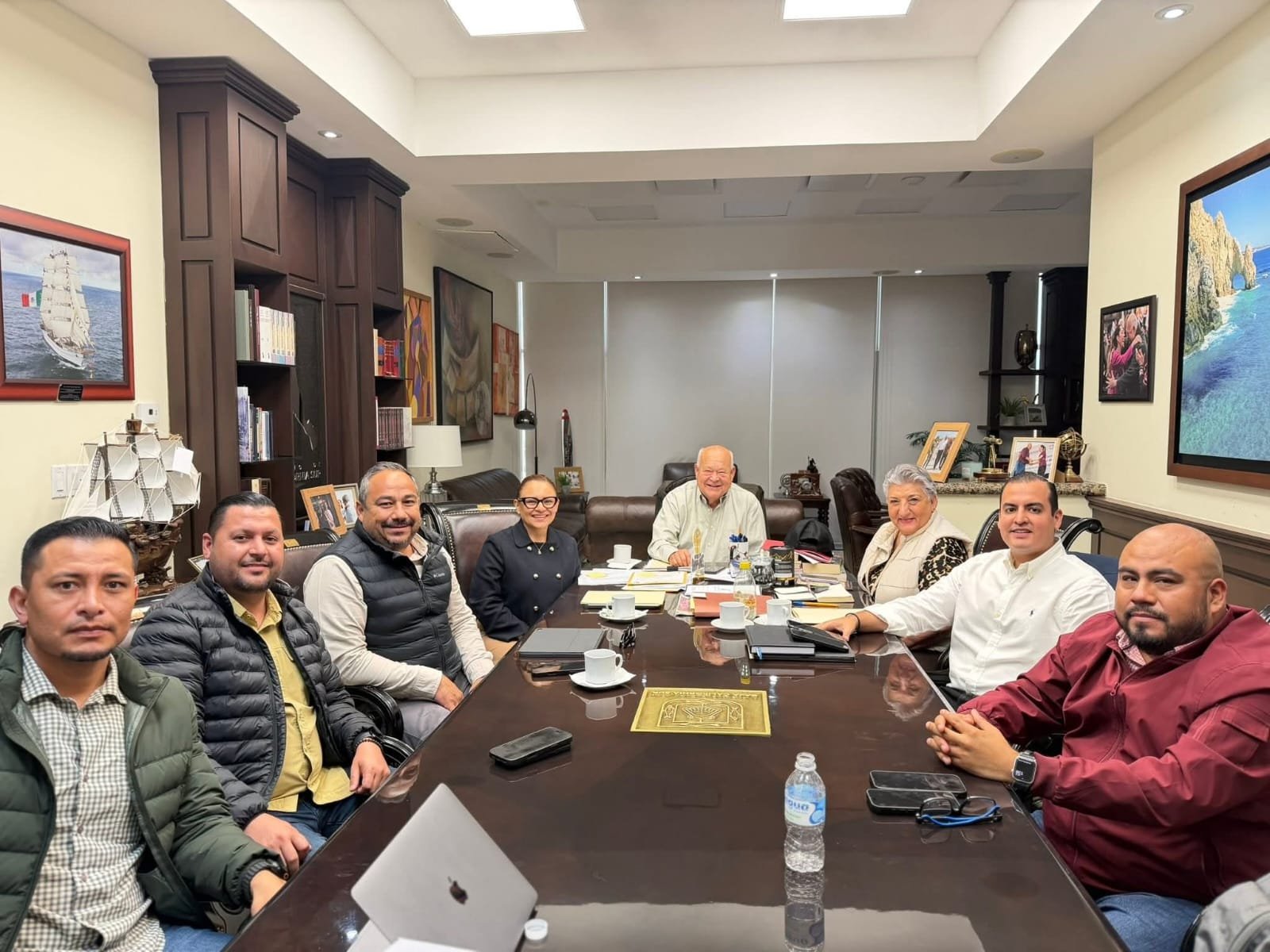 Alcaldesa Paz Ochoa y Gobernador Víctor Castro cierran filas para ...